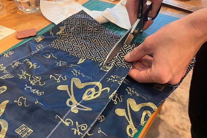 Design your own Upcycled Fanny Pack - A Detailed Breakdown of the Experience