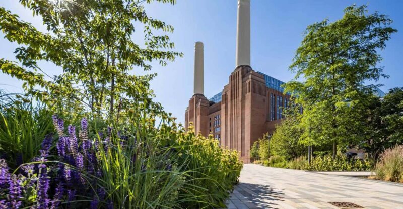 Destination London: E-Bike Tour - The Ride and the Stops: What You’ll Experience
