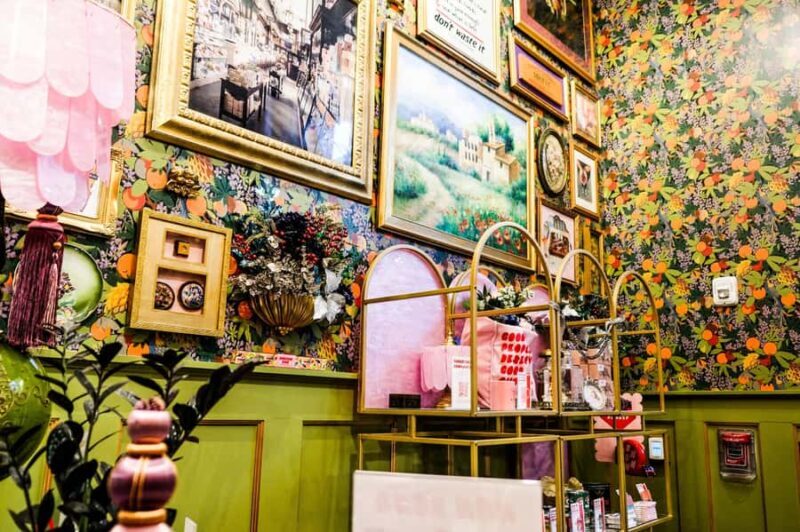 Detroit: Donuts, Pastries & Sweet Treats Walking Tour - The Sum Up