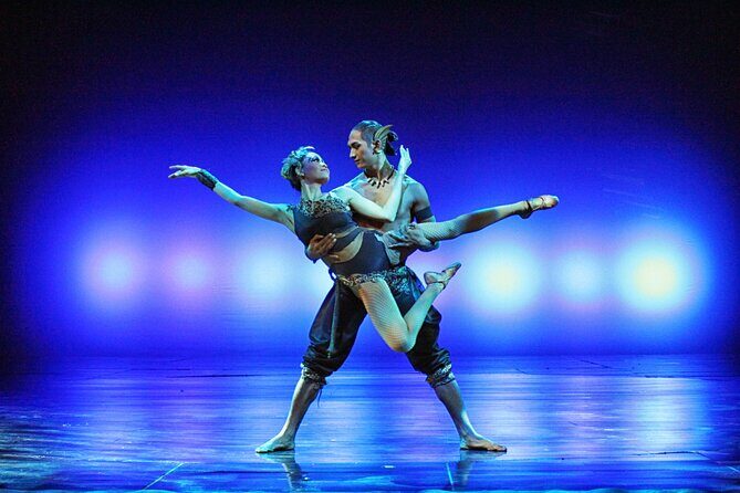 Devdan Treasure of the Archipelago Show with Transfer from Bali - The Audience Experience