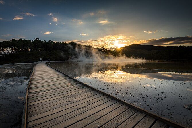 Devil's Bath Experience - Private Tour to Wai-O-Tapu & Lake Taupo - Honey & Local Flavors