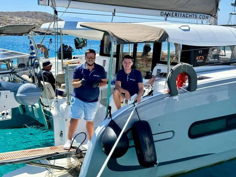 Dia Island Catamaran  Premium Lunch, Open Bar, Small Group - Returning and Reflecting