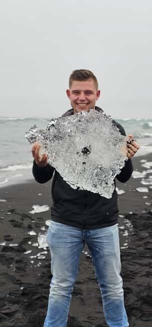 Diamond Beach and Jökulsárlón Day Tour with Boat Ride - Transport and Group Size