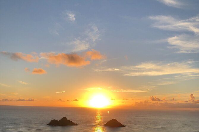 Diamond head crater trail , Sightseeing & South Side beach day - The Value Proposition