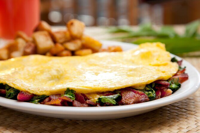 Diamond Head Hiking + Eggs'n Things Breakfast - FAQs