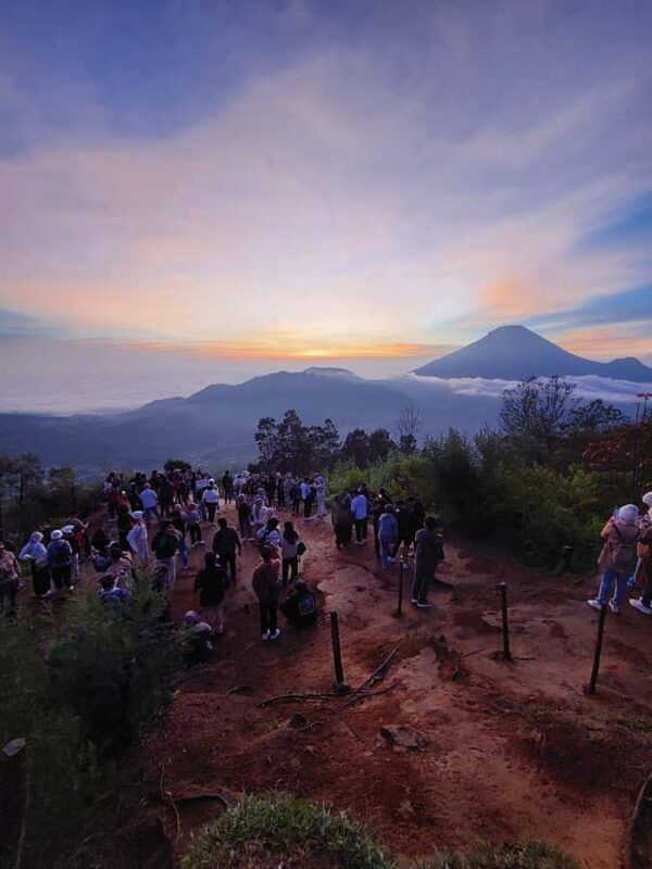Dieng Plateau Sikunir Golden sunrise trip with guide - The Full Experience: What to Expect from Start to Finish