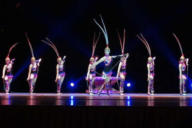 Din Tai Fung Dinner Experience and Acrobatics Show in Shanghai - Starting at Din Tai Fung: A Culinary Highlight