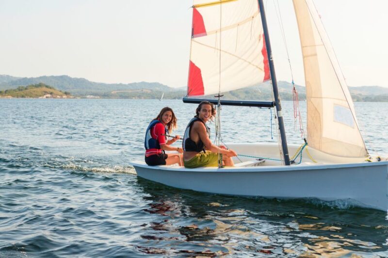 Dinghy Sailing Lesson in Menorca - An Honest Look at the Dinghy Sailing Experience