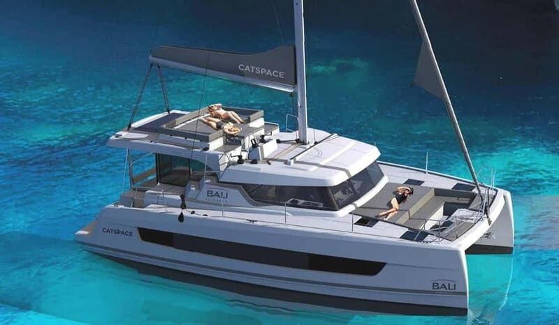 Dinner and sunset swim on a catamaran in Palermo - Key Points