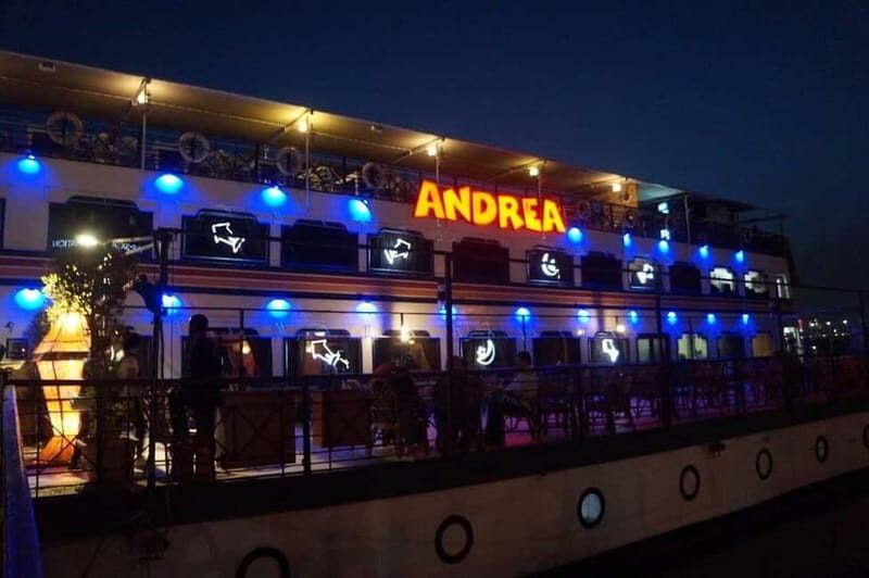 Dinner Cruise with Belly dancer show - An In-Depth Look at the Dinner Cruise Experience