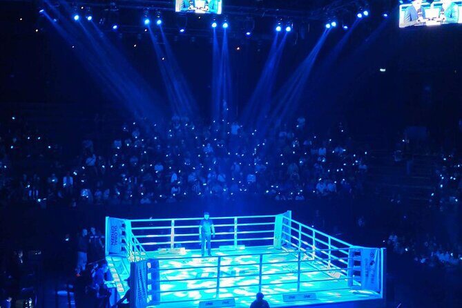 Dinner, Drinks and Friday Night Lumphini Muay Thai Experience - The Journey to Lumpinee Boxing Stadium