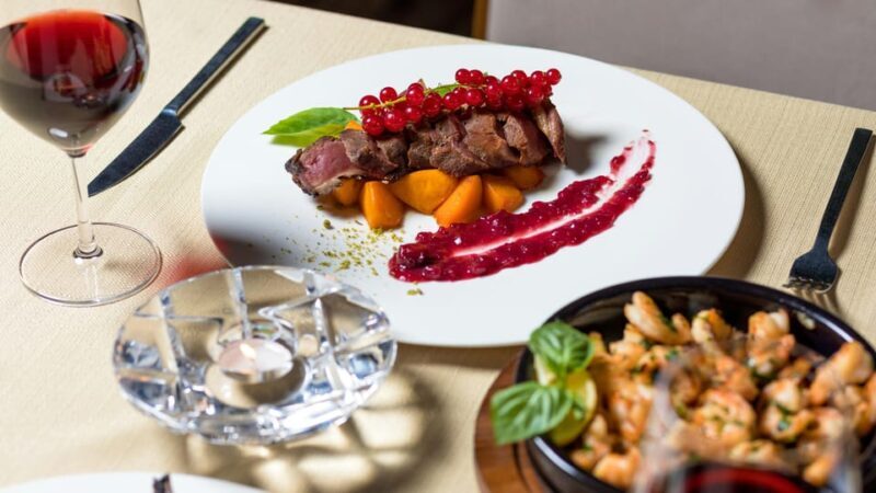Dinner in the Dark with Spanish Cuisine - Key Points