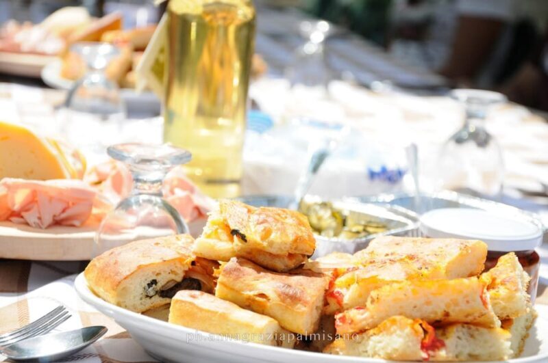 Dinner in the vineyard and wine tasting under the stars - An Immersive Evening in Apulia’s Vineyards