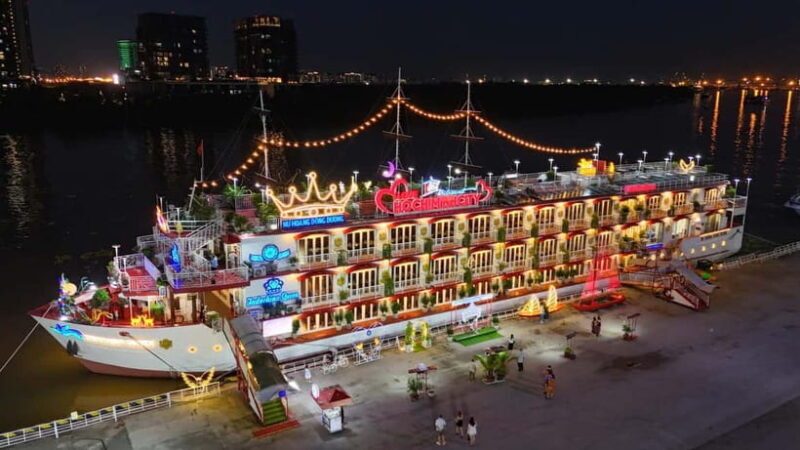 Dinner on Cruise with Buffet/Set menu with live music - FAQ About the Saigon Dinner Cruise