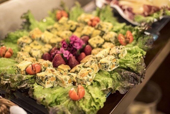 DINNER OR TAPAS in a Poruguese Home - The Setting and Atmosphere