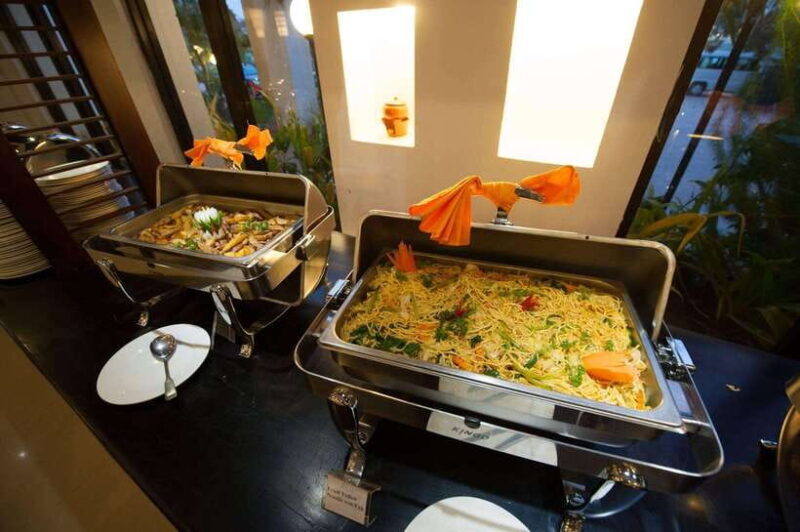 Dinner Show Apsara Dance, Pickup round trip included - FAQs