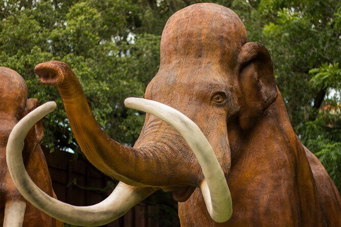 Dinosaur World Cave City - A Deep Dive Into Dinosaur World