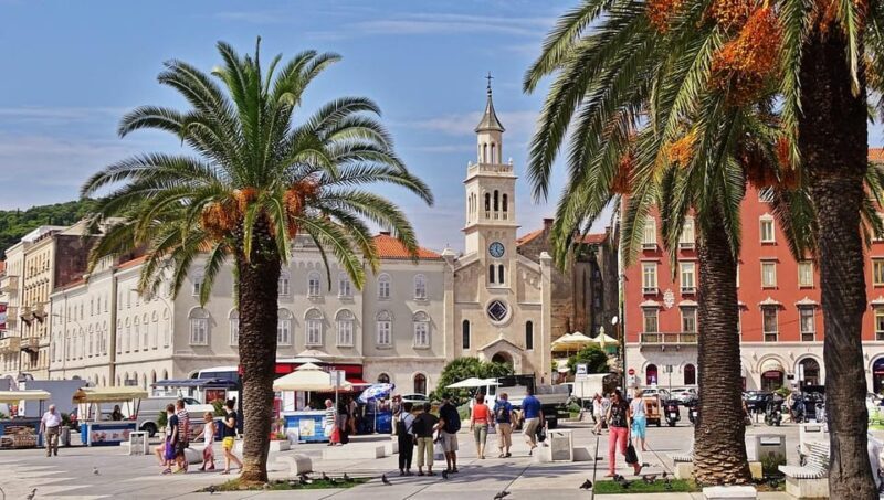 Diocletian's Palace and Old Town Small Group Walking Tour - Key Points