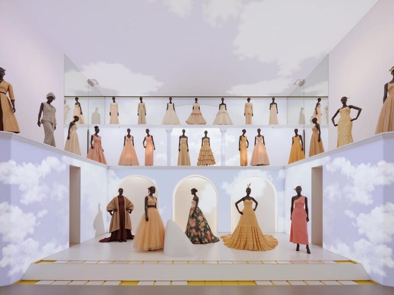 Dior Museum and Vintage Side-car Tour in Paris - The Experience in Detail