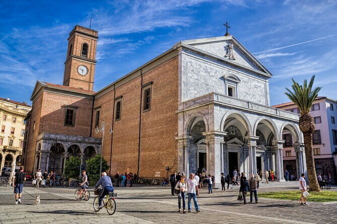 Direct transfer from Florence to Livorno with private driver - The Experience: What to Expect