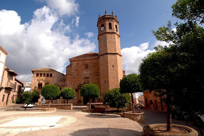Discover 3 artworks in Baños de la Encina - Key Points