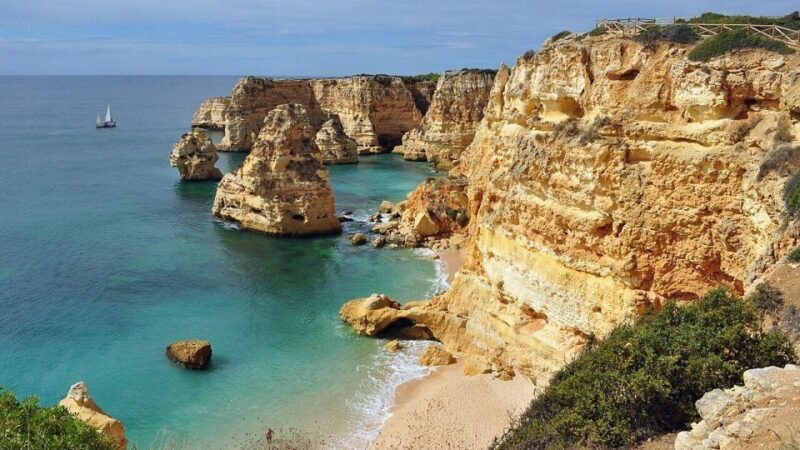 Discover Algarve: A Day Journey from Lisbon. - Key Points