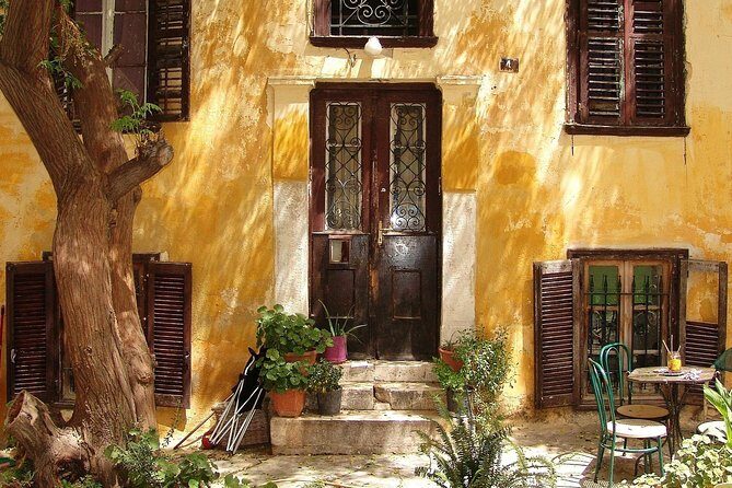 Discover Athens most Photogenic Spots with a Local - FAQ