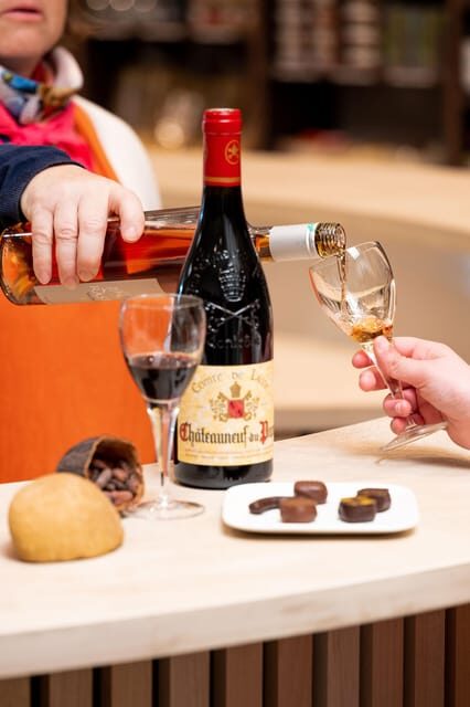 Discover Avignon combined with unique food & wine tasting - Key Points