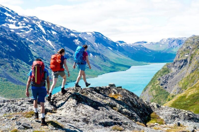 Discover Besseggen: An inspiring 2-Day Adventure - Transportation and Meeting Details