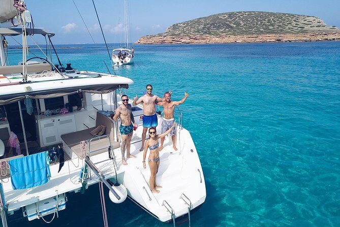 Discover Cala Bassa and Cala Comte on board a catamaran - Frequently Asked Questions