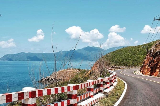 Discover Con Son Bay and Cau Island - An Introduction to the Experience