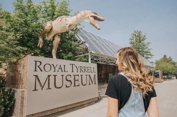 Discover Drumheller, Horseshoe Canyon, Royal Tyrrell Museum - Why This Tour Works Well