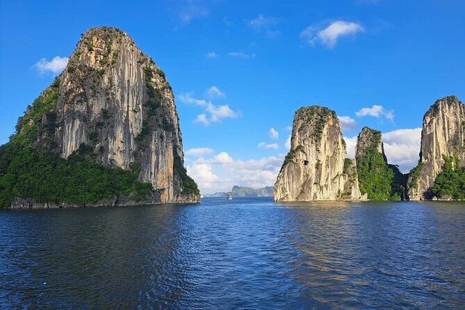 Discover Halong Bay 4-hour Scenic Cruise, Kayak, Lunch, Cave - FAQs