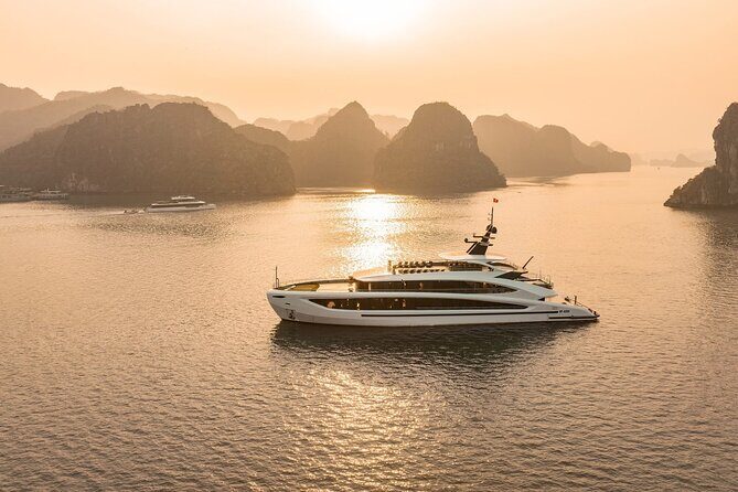 Discover Halong & Lan Ha Bay on a Modern Luxury Day Cruise - An In-Depth Look at the Experience
