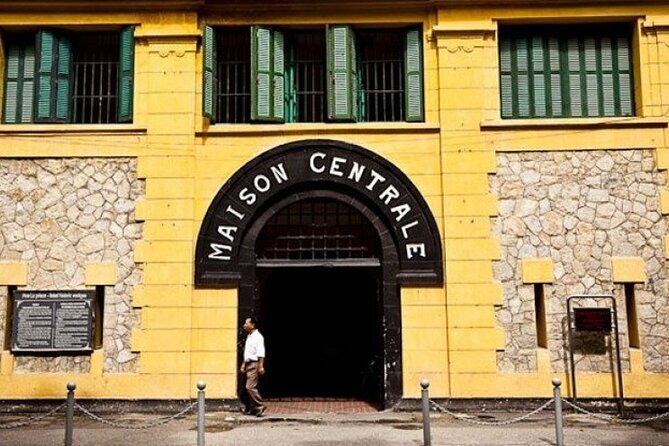 Discover Hanoi City 1 Day Tour - FAQ