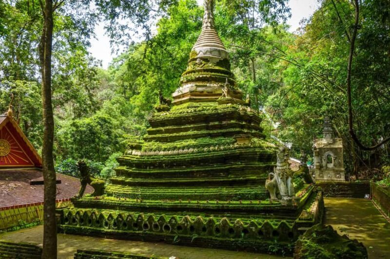 Discover Hidden Gem Northern Temples l Chiang Mai I Thailand - Starting Off at Wat Lok Moli – A Hidden Treasure