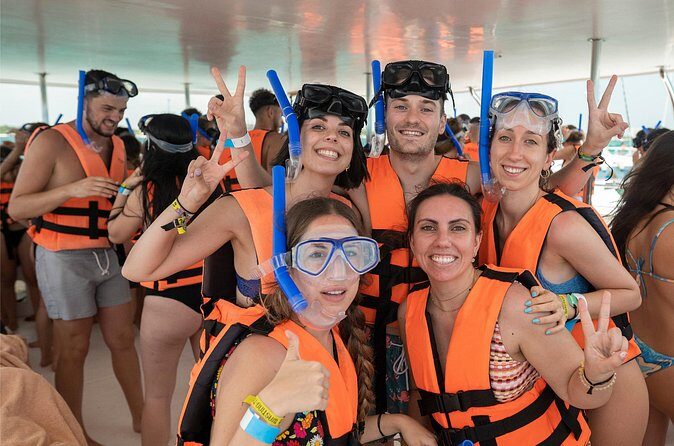 Discover Isla Mujeres on an All inclusive Catamaran tour - Cruising Back to Cancun: Wrap Up the Day