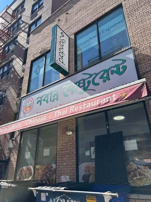 Discover Jackson Heights on foot: Little India, Colombia and Puebla York. - Moving to Little Colombia: A Warm, Lively Atmosphere