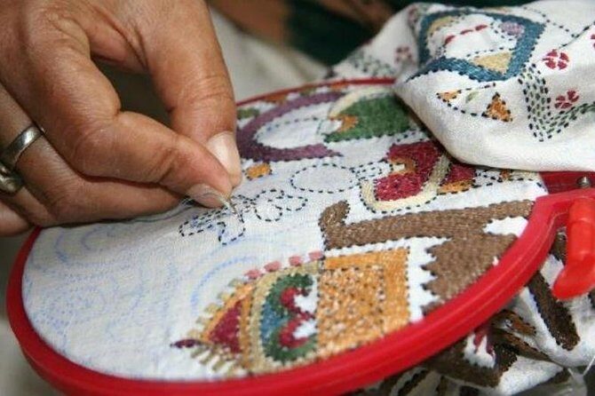 Discover Kantha Stitch Painting In Kolkata - What Travelers Are Saying About the Experience