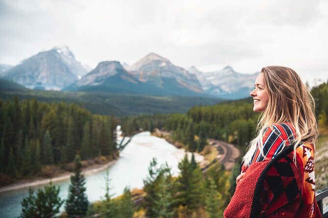 Discover Lake Louise (Spring & Fall Sightseeing) - Key Points