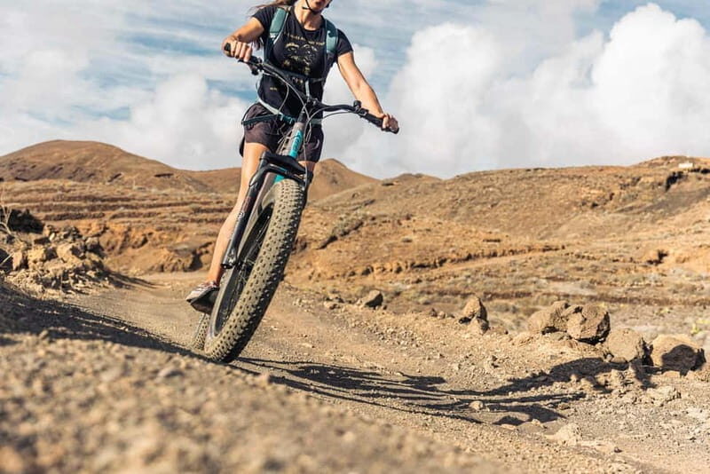 Discover Lanzarote in a different way with electric all-terrain scooters. - Discover Lanzarote in a different way with electric all-terrain scooters
