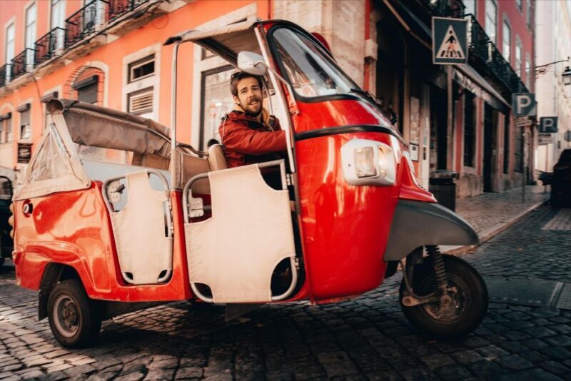 Discover Lisbon: Tuk Tuk Tour - An In-Depth Look at the Lisbon Tuk Tuk Experience