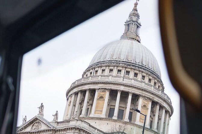 Discover London in a Panoramic Black Cab - Key Points: