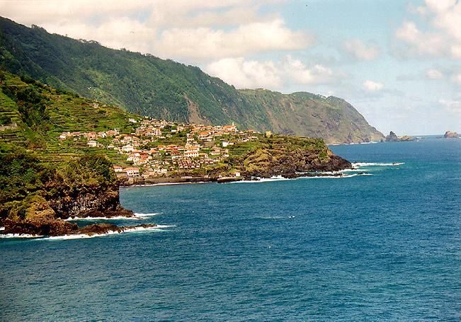 Discover Madeira: Full-Day Tour to Porto Moniz - Who Should Consider This Tour?