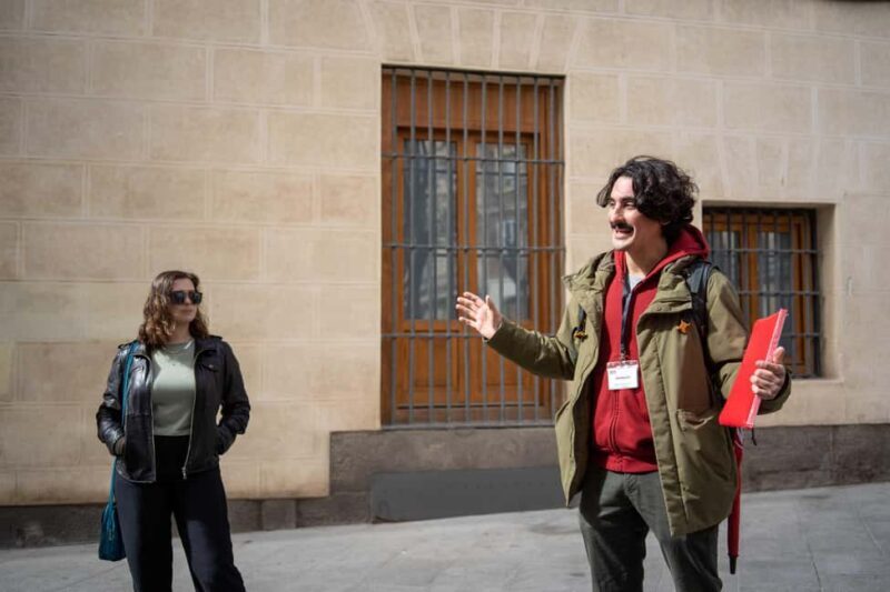 Discover Madrid in French: from old Madrid to the narrow streets of La Latina. - An In-Depth Look at the Tour Experience