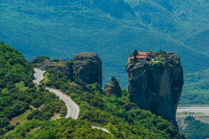 Discover Meteora's Monastic Heritage: Personalized Private Tour - Why Choose a Private Meteora Tour?