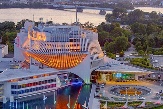 Discover Montreal EN Confort 4h Private Excursion EN SUVdeLuxe - A Closer Look at the Itinerary