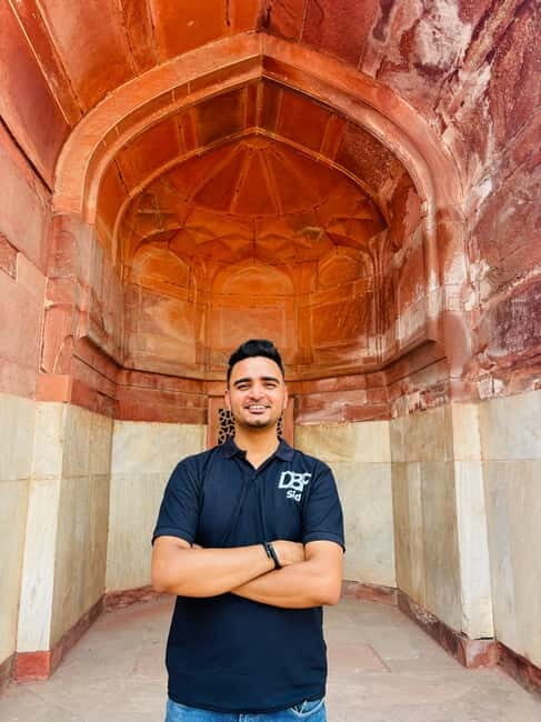 Discover Old & New Delhi: Private Tour with Street Food - Practical Aspects: Transportation, Timing & Group Size