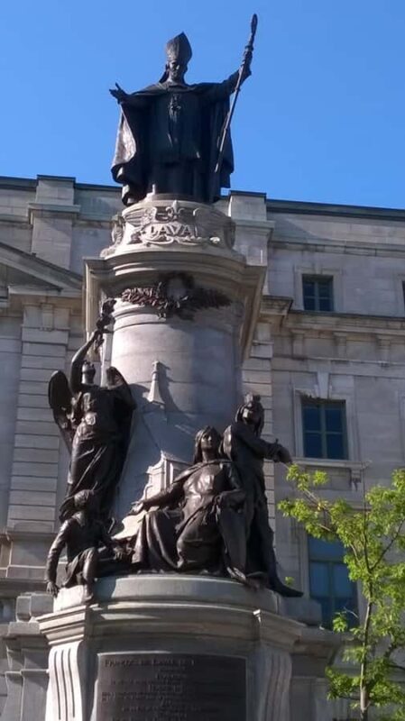 Discover Old Quebec on foot with a local guide - FAQs