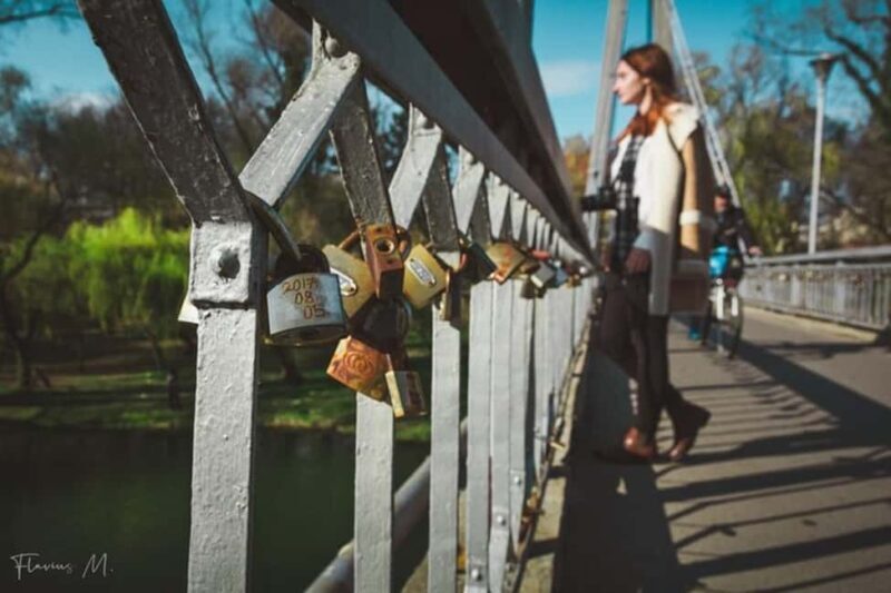 Discover Oradea - Walking Tour with Local Food Tasting - Key Points